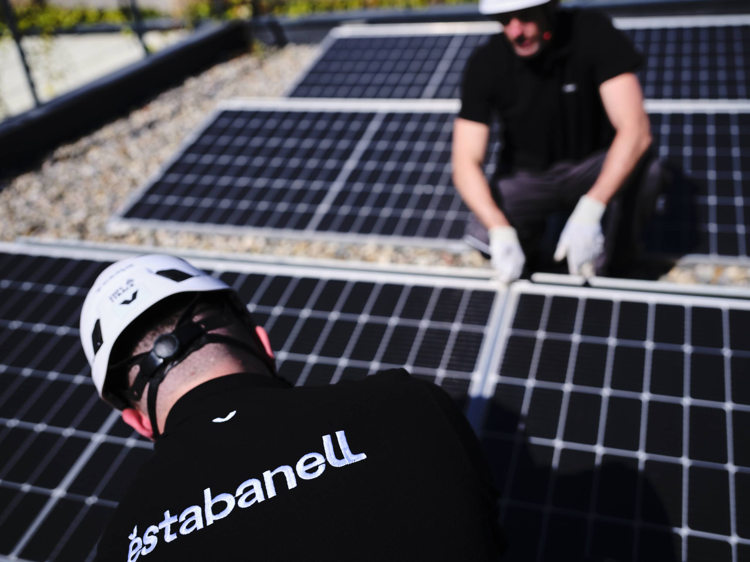 ¿Tienes placas solares y no funcionaron durante el apagón? - Estabanell particulars